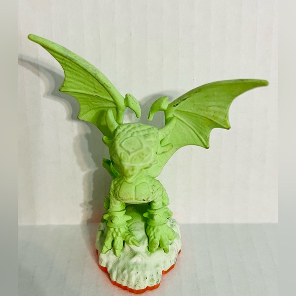 Skylanders | Toys | Skylanders Giants Glow In The Dark Cynder Figure ...